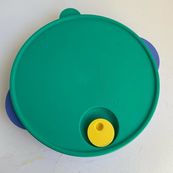 Tupperware | Kitchen | Tupperware Crystalwave Divided Microwavable Dish ...